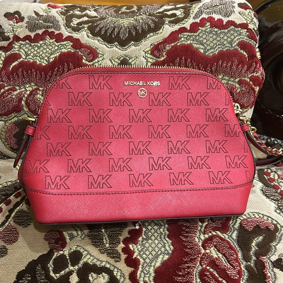 MICHAEL Michael Kors | Bags | Michael Kors Red Crossbody | Poshmark